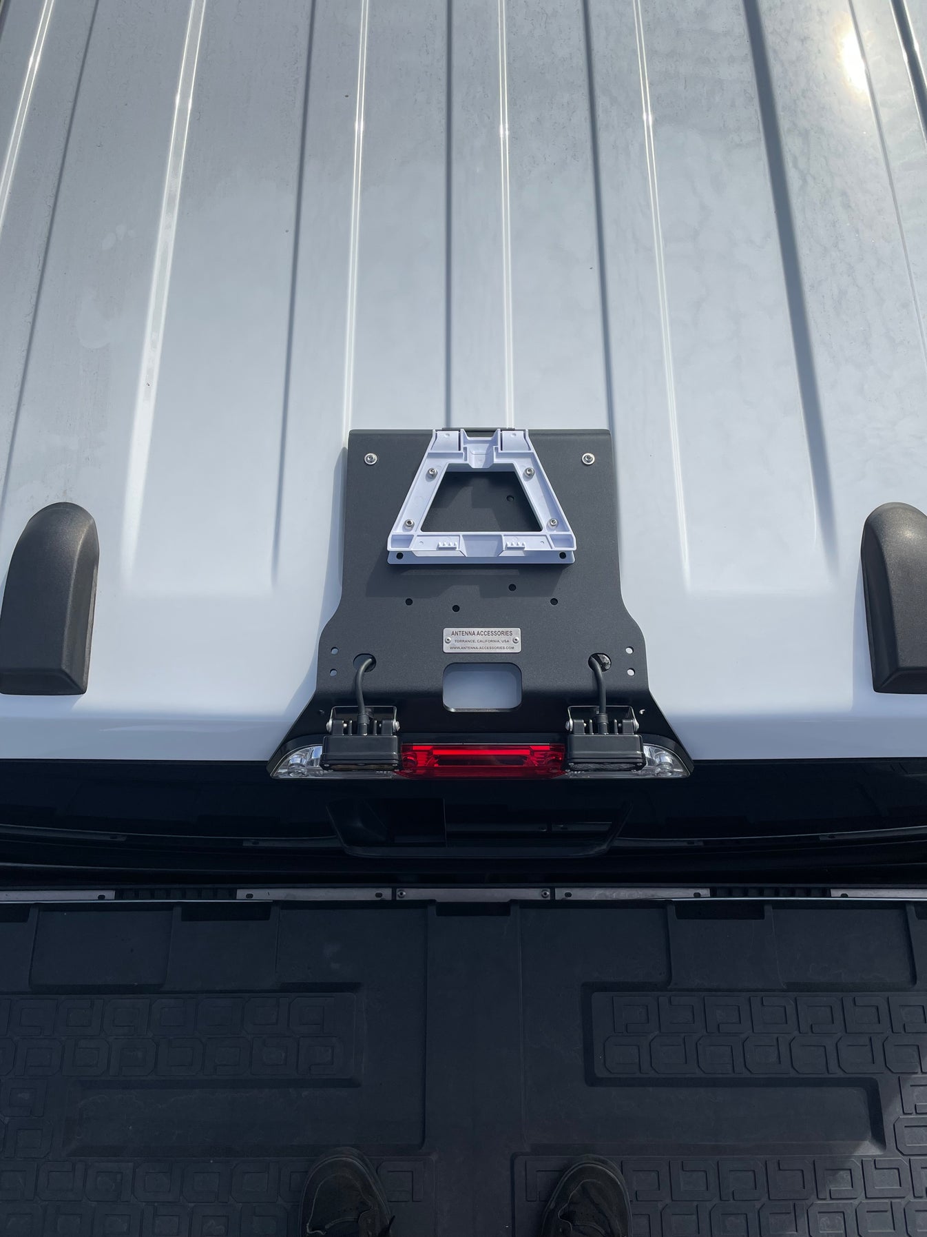 Ford Superduty Third Brake Light Mount for Starlink Standard – Antenna ...