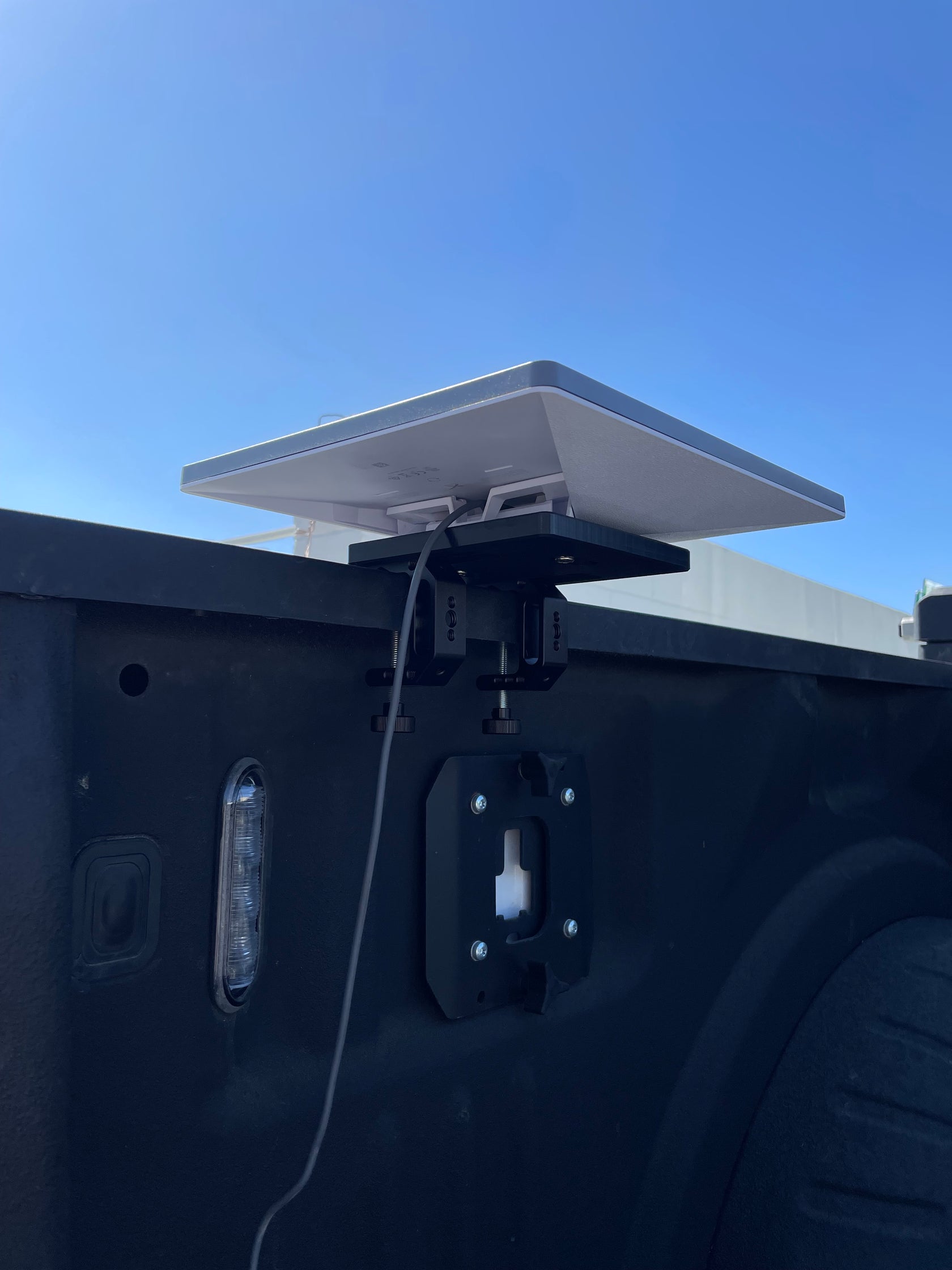 Truck Bedside Mount for Starlink™ Mini – Antenna Accessories